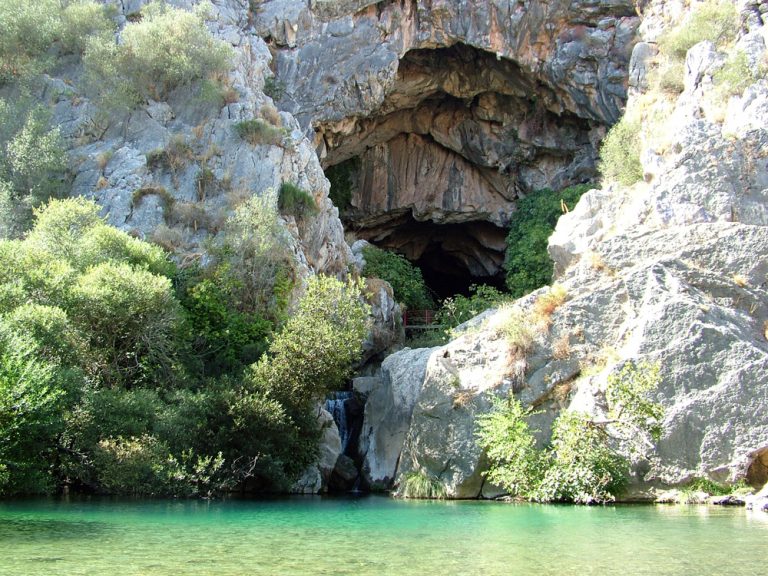 Benaoján, la Cueva del Gato y la Cueva de la Pileta – RF Natura ...